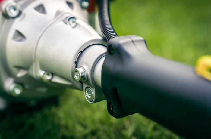 UMK435 Loop Handle 35cc Brush Cutter | Honda Outdoors