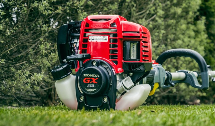 Honda VersAttach® Brush Cutter Attachment | Honda Outdoors