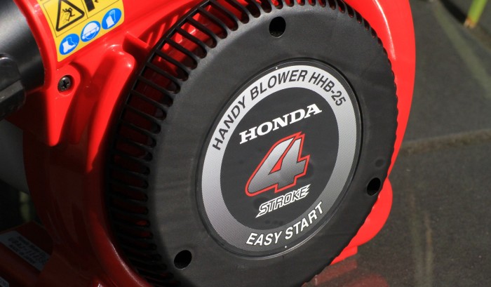 HHB25 4-stroke Leaf Blower | Honda Outdoors