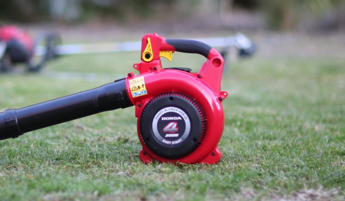 HHB25 4-stroke Leaf Blower | Honda Outdoors
