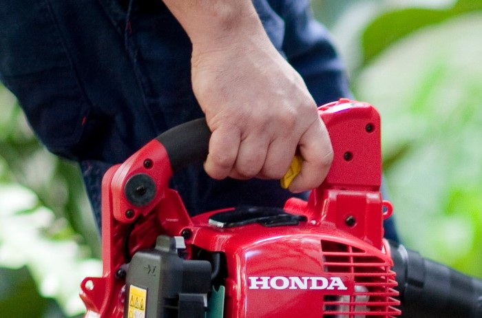 HHB25 4-stroke Leaf Blower | Honda Outdoors